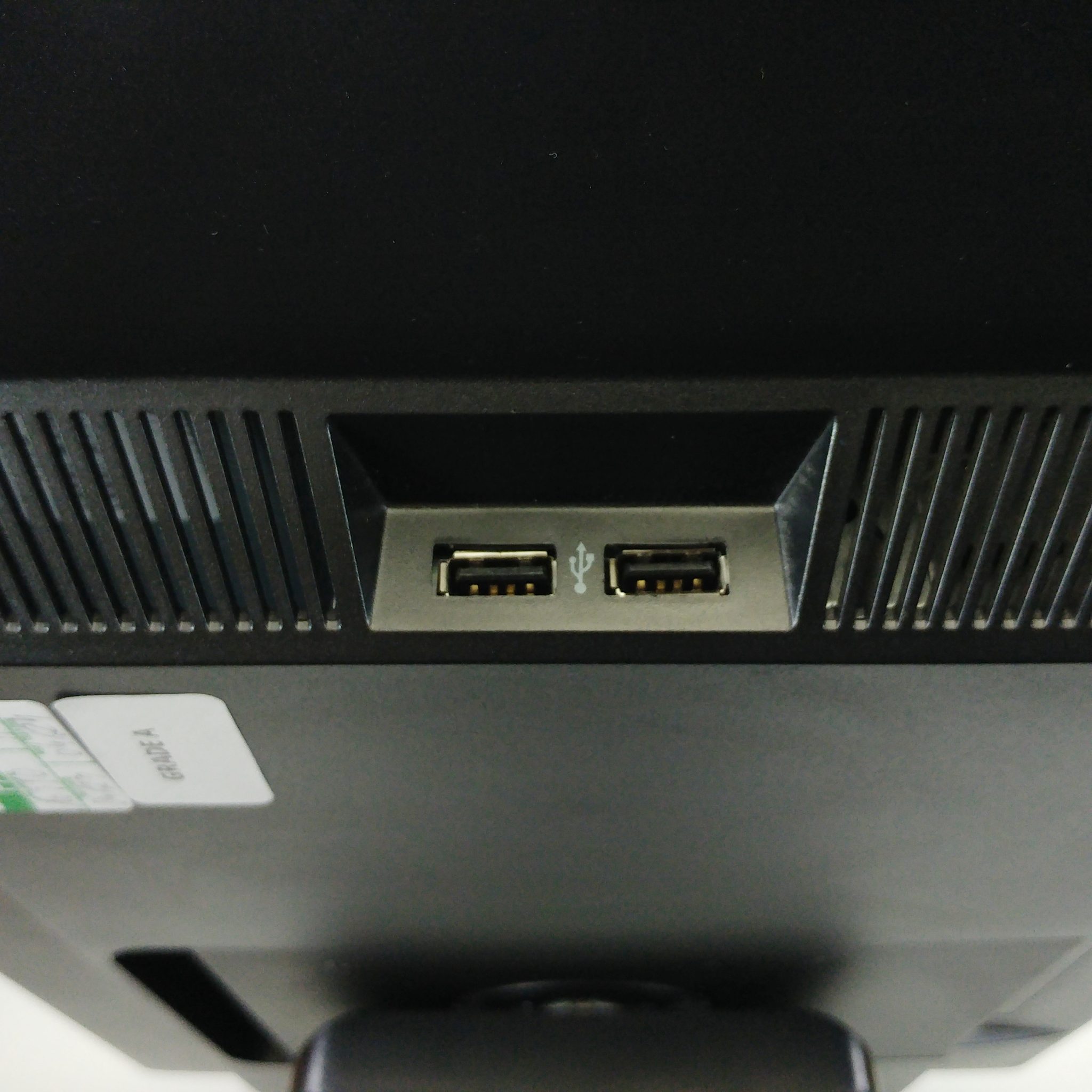 HP EliteDisplay E241i - 24" Full HD Monitor (VG) | The Edinburgh Remakery